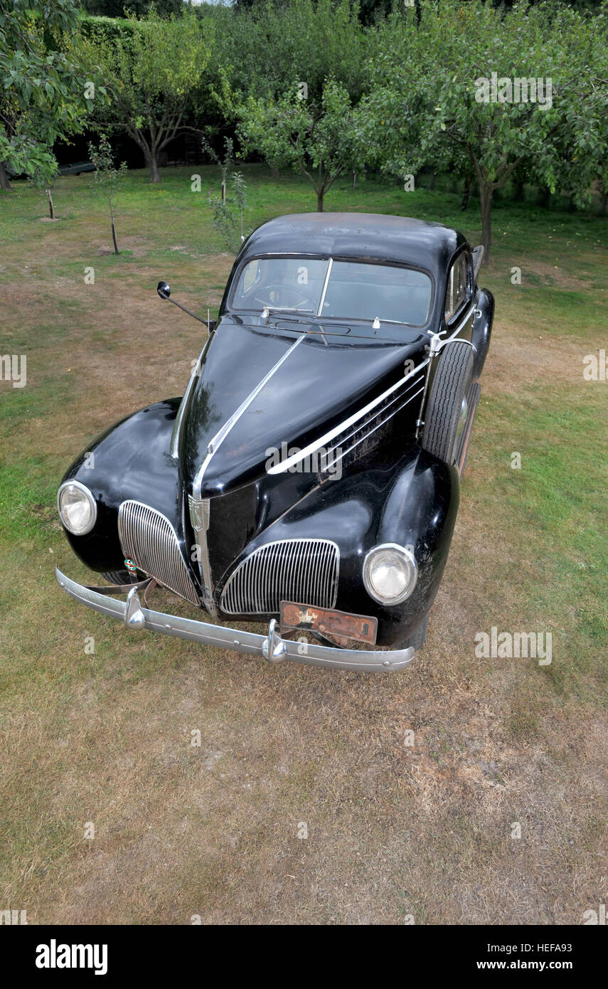 1938 Studebaker Classic American pick up truck - the worlds first car ...