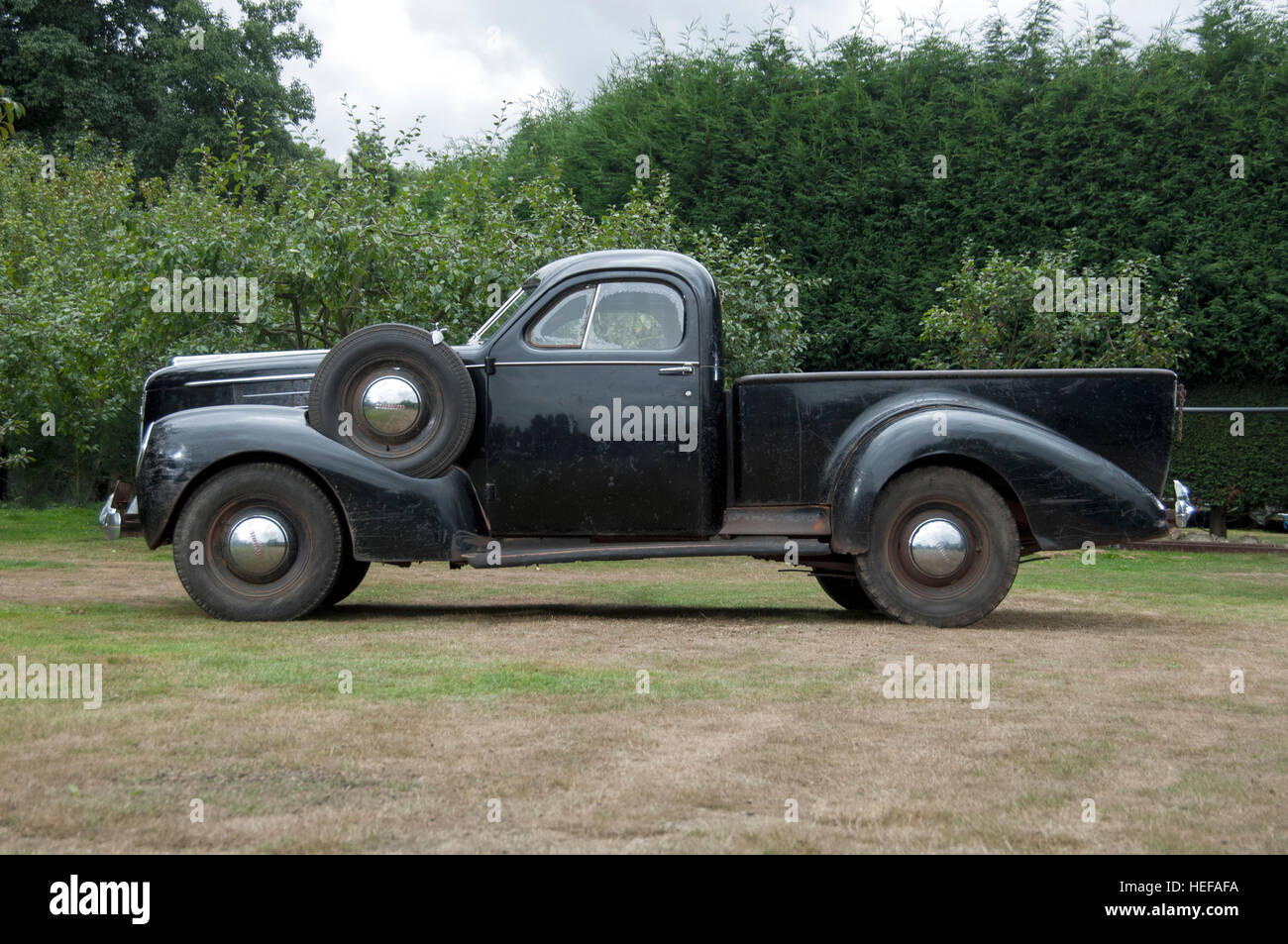 1938 Studebaker Classic American pick up truck - the worlds first car ...