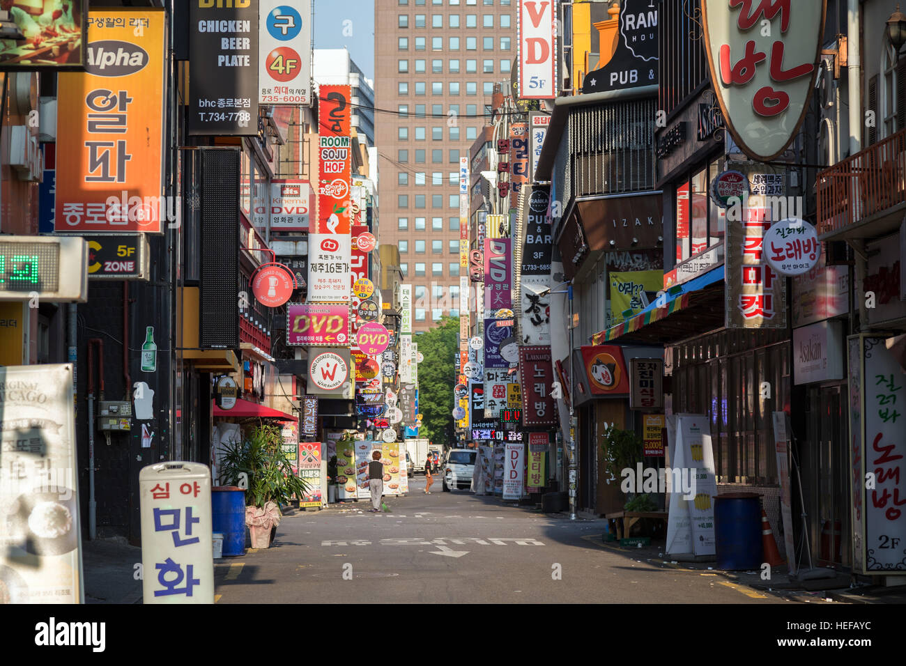 Quiet and commercial Jong-ro 14-gil street in Jongno District (Jongno ...