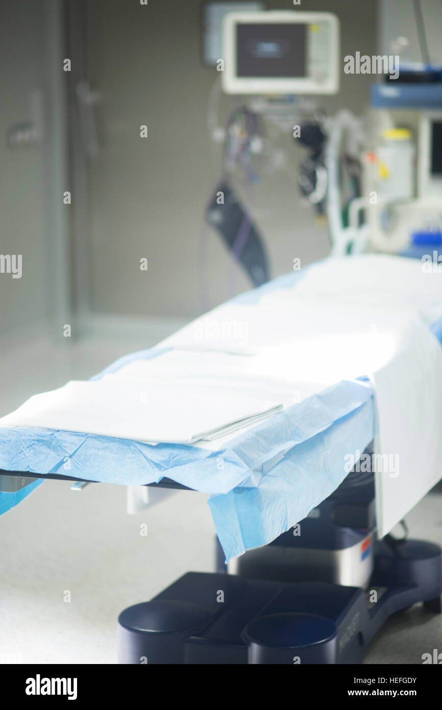 Hospital surgery bed in operating theater emergency room prepared for ...