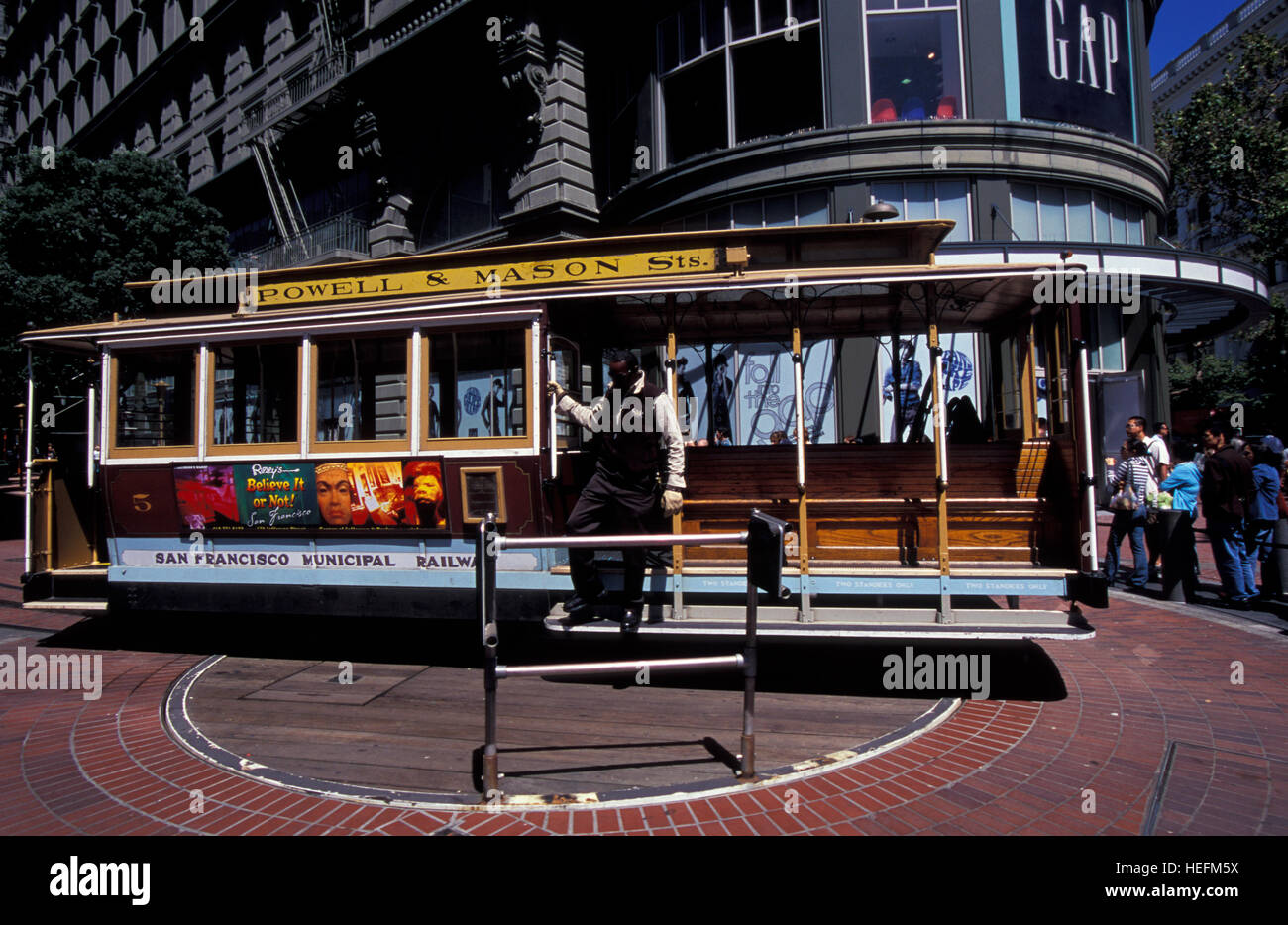 Single ended cable car on Mason St. San Francisco cable car system ...