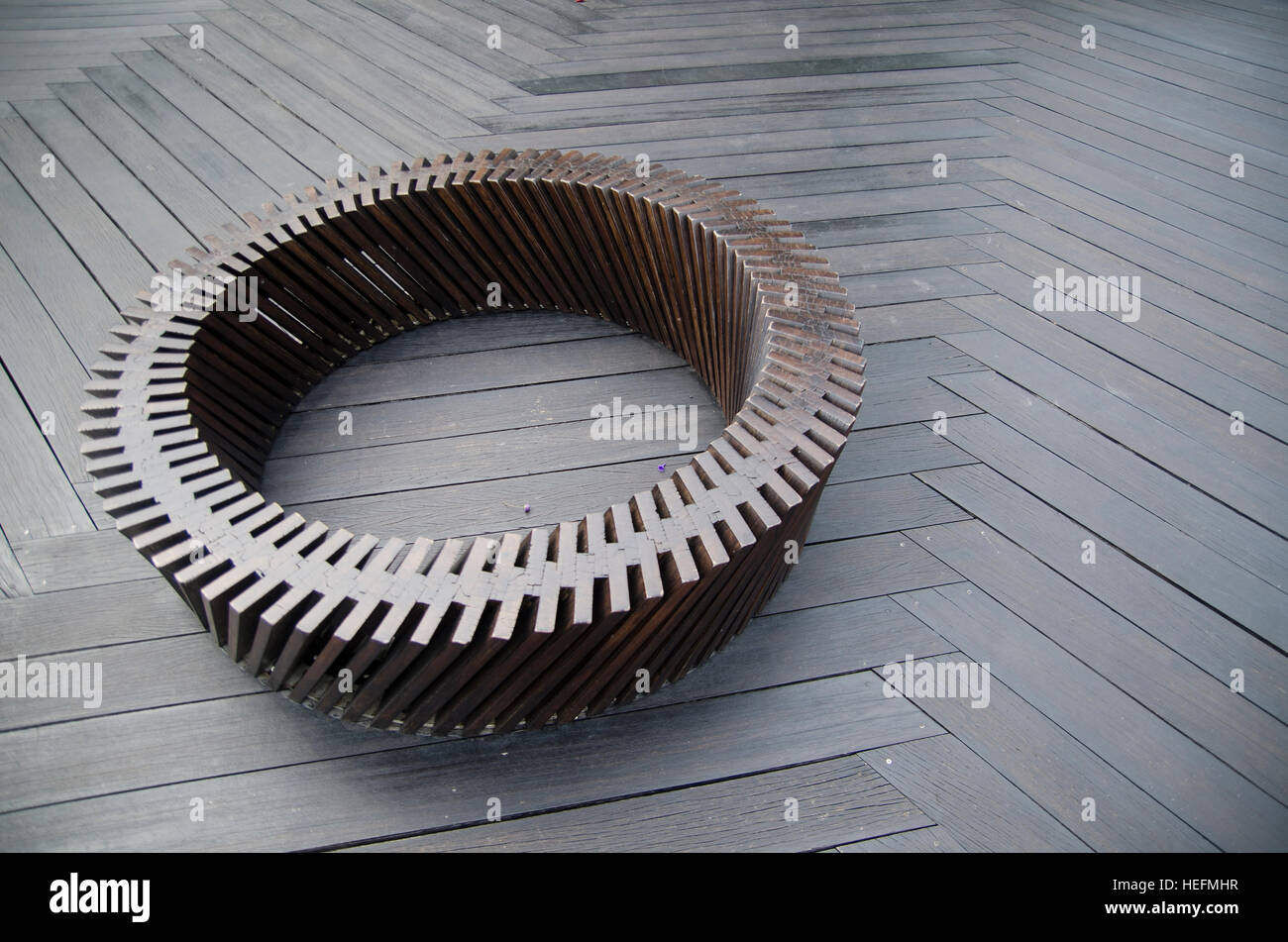 Round timber hi-res stock photography and images - Alamy