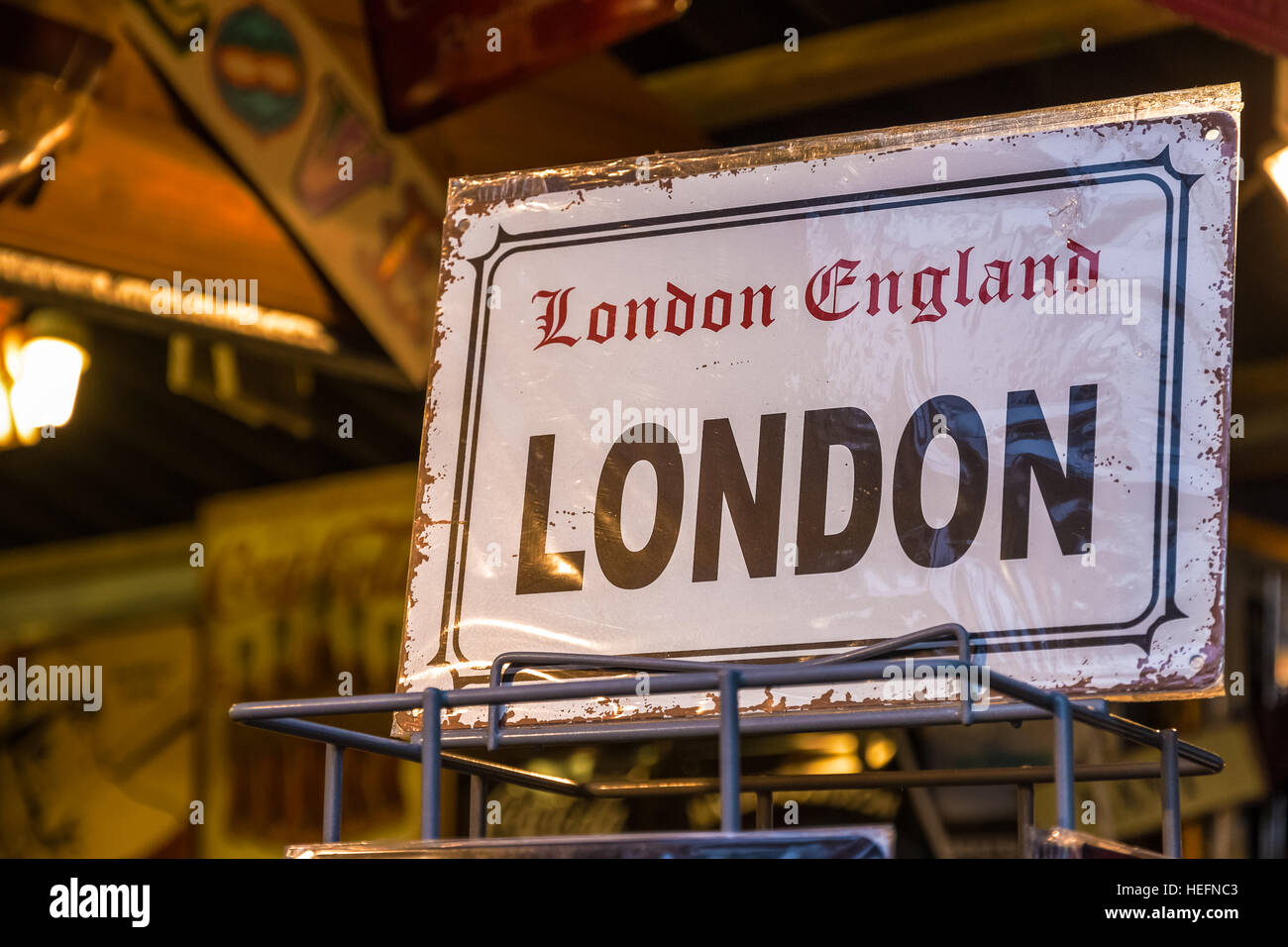 Vintage london street hi-res stock photography and images - Alamy