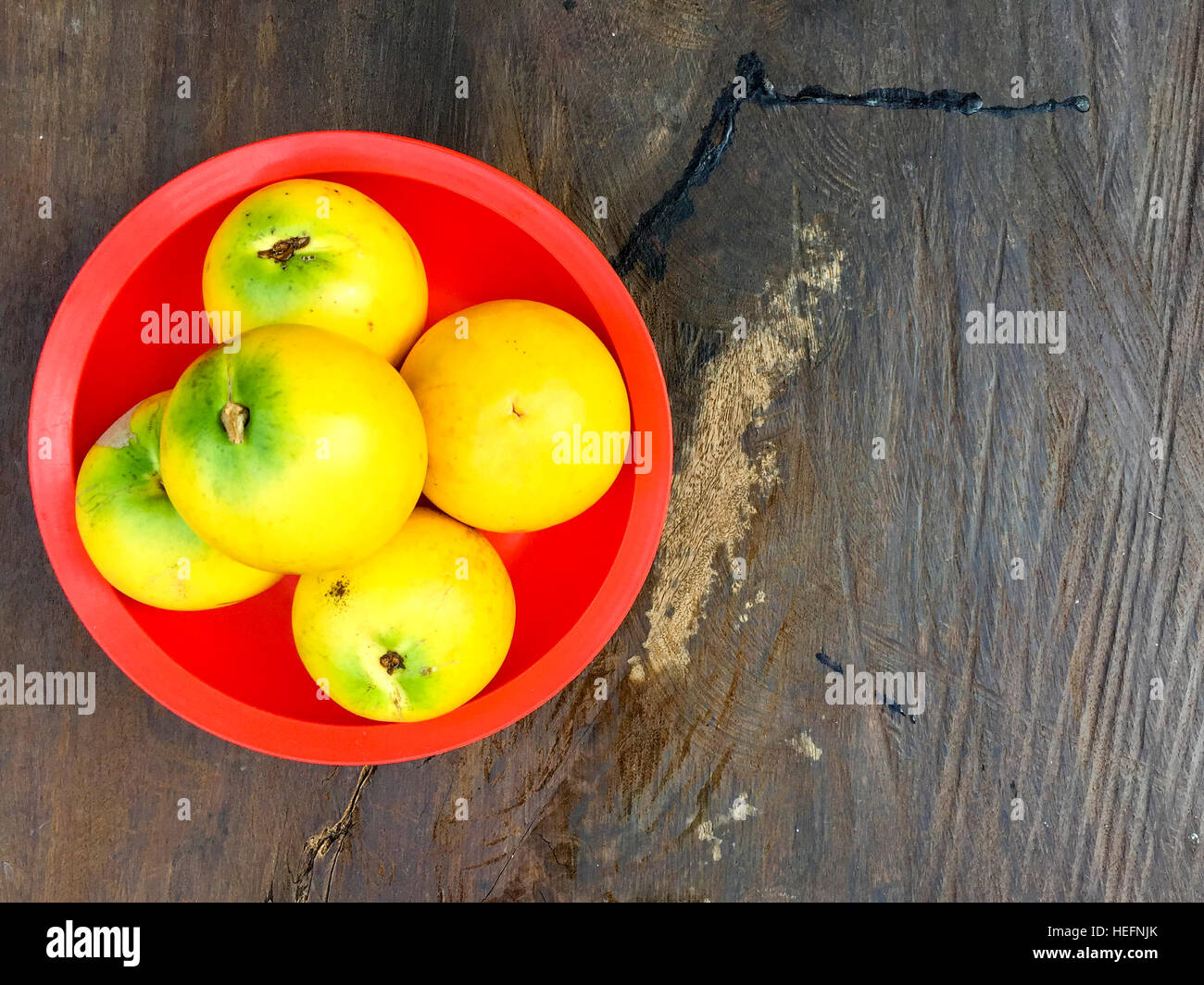 Fresh Abiu fruits on the top of wooden table Stock Photo - Alamy