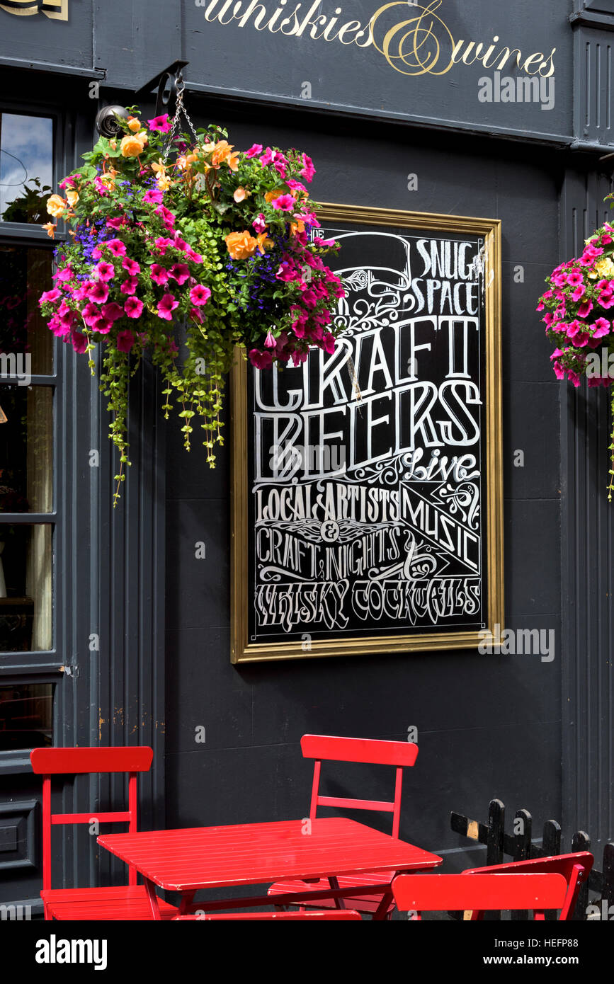 The table restaurant edinburgh hi-res stock photography and images - Alamy