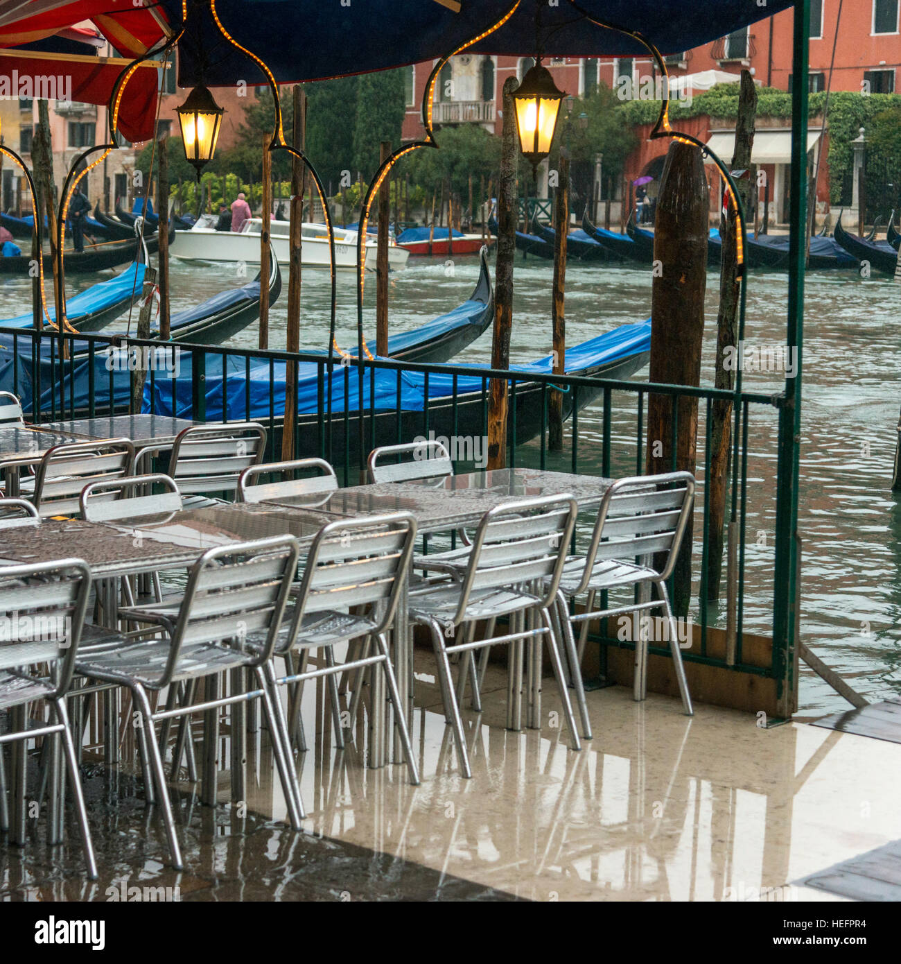 Wet cafe seating hi-res stock photography and images - Alamy