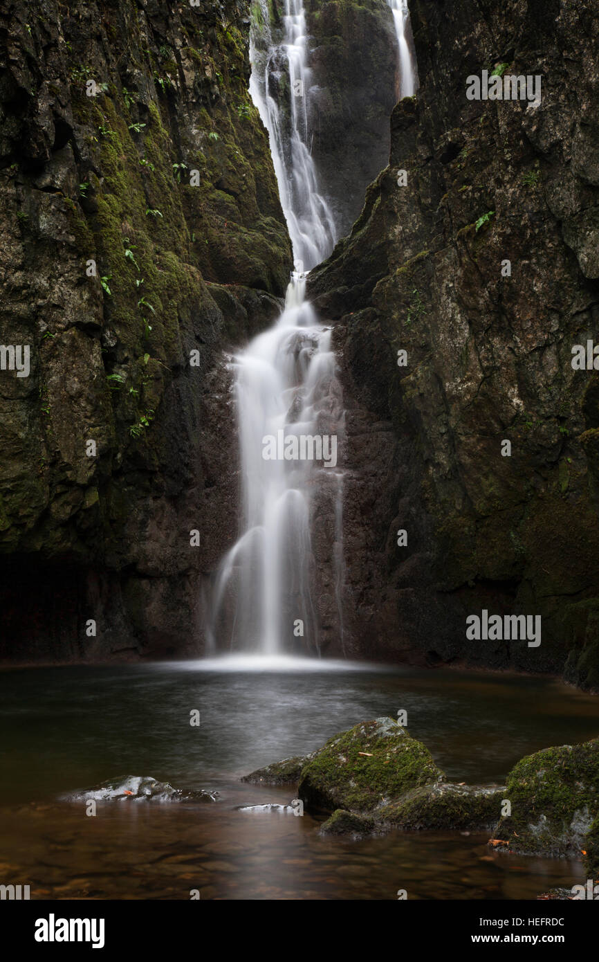 Catrigg Force Waterfall at Stainforth, near Settle, Yorkshire Dales ...