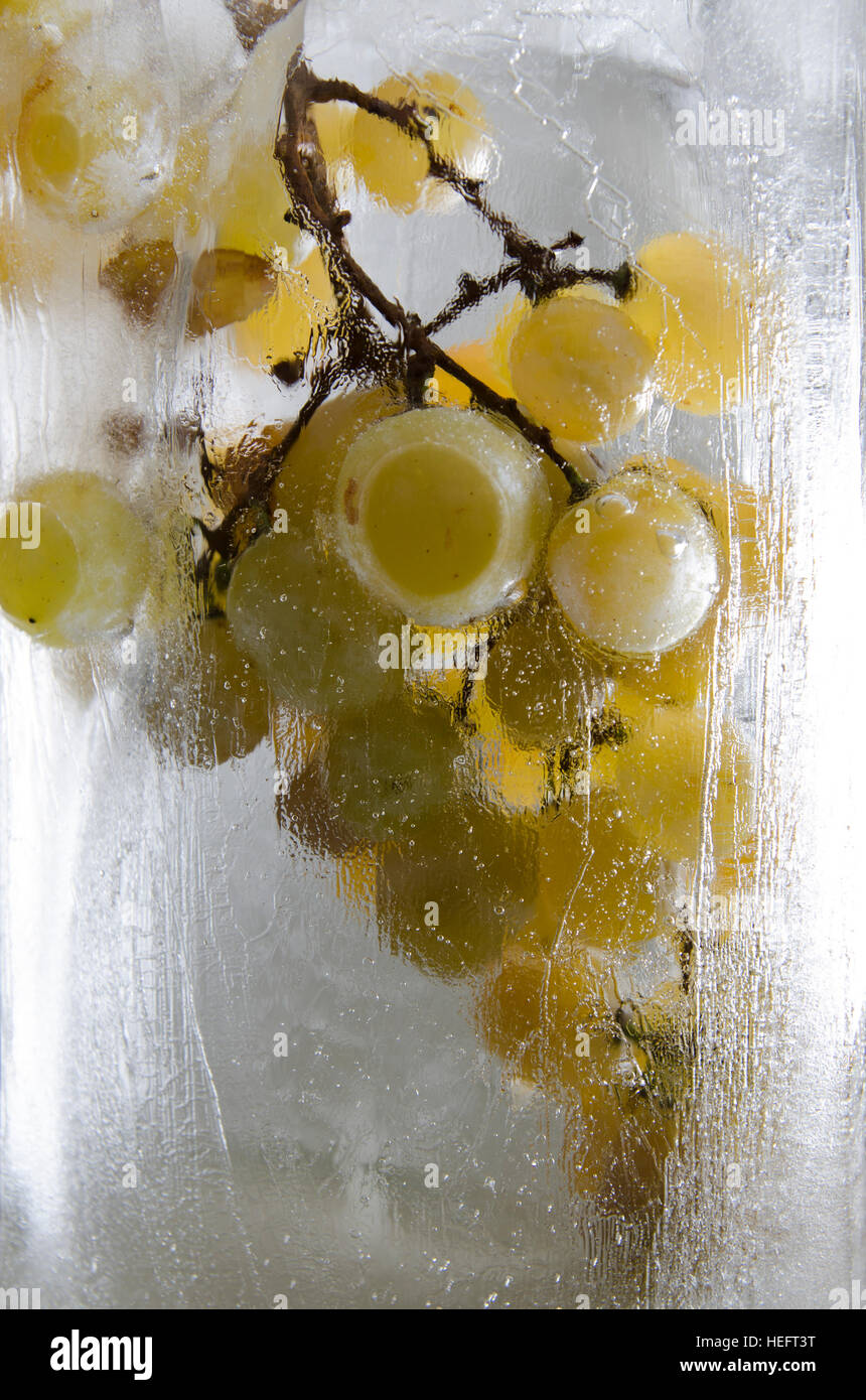 Wine glass grapes frozen hi-res stock photography and images - Alamy