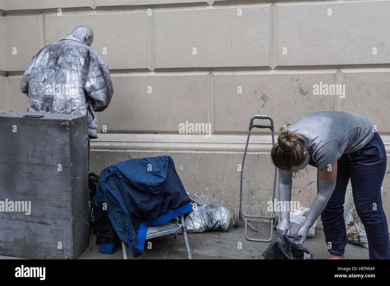 Silver body paint hi-res stock photography and images - Alamy