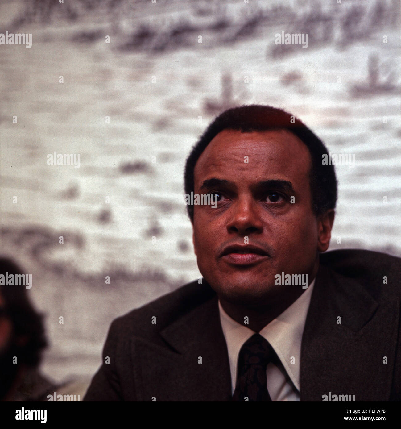 Der amerikanische Sänger, Schauspieler und Entertainer Harry Belafonte bei einer Pressekonferenz ...