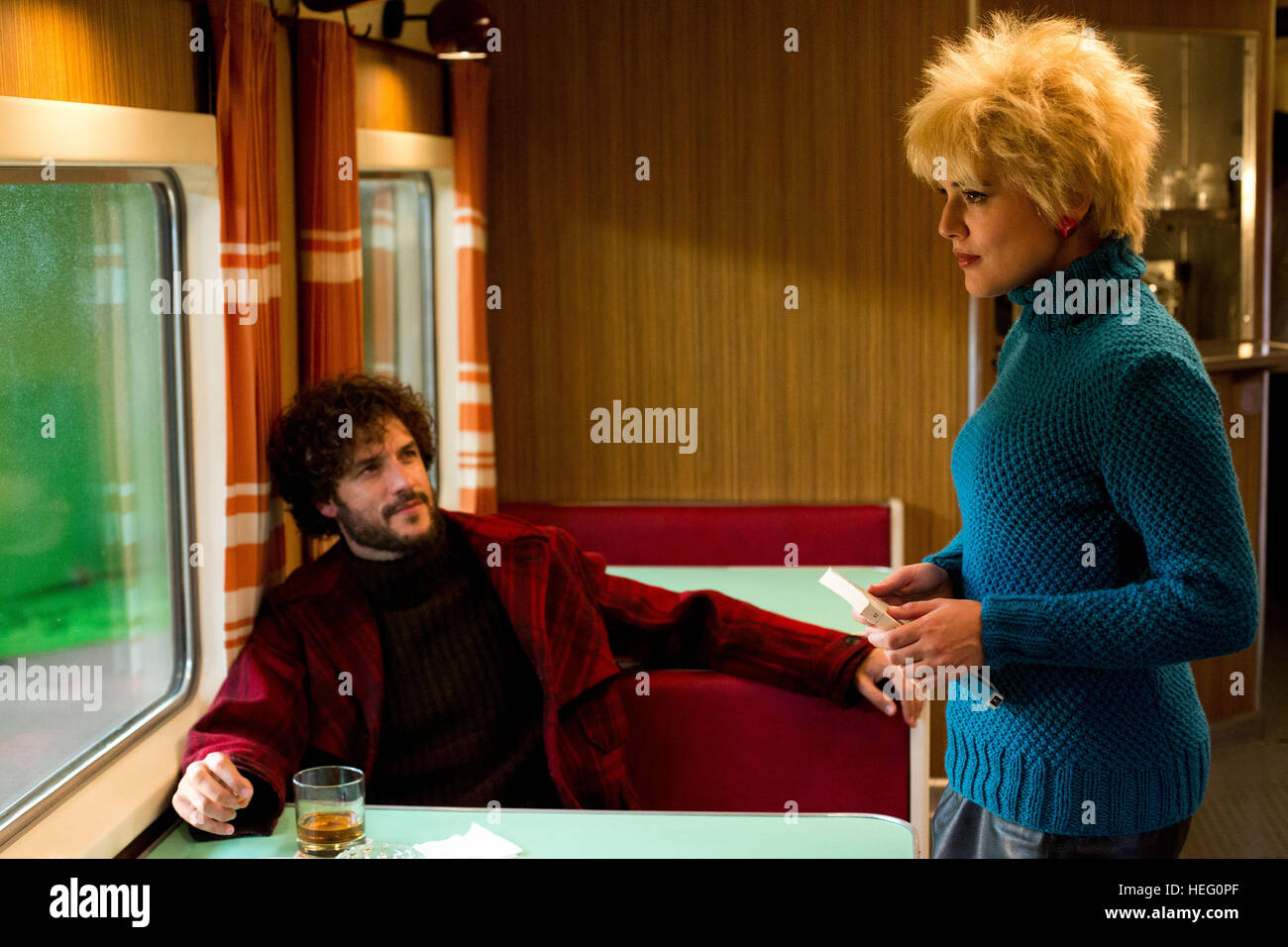 JULIETA, from left, Daniel Grao, Adriana Ugarte, 2016. ph: Manolo Pavon ...