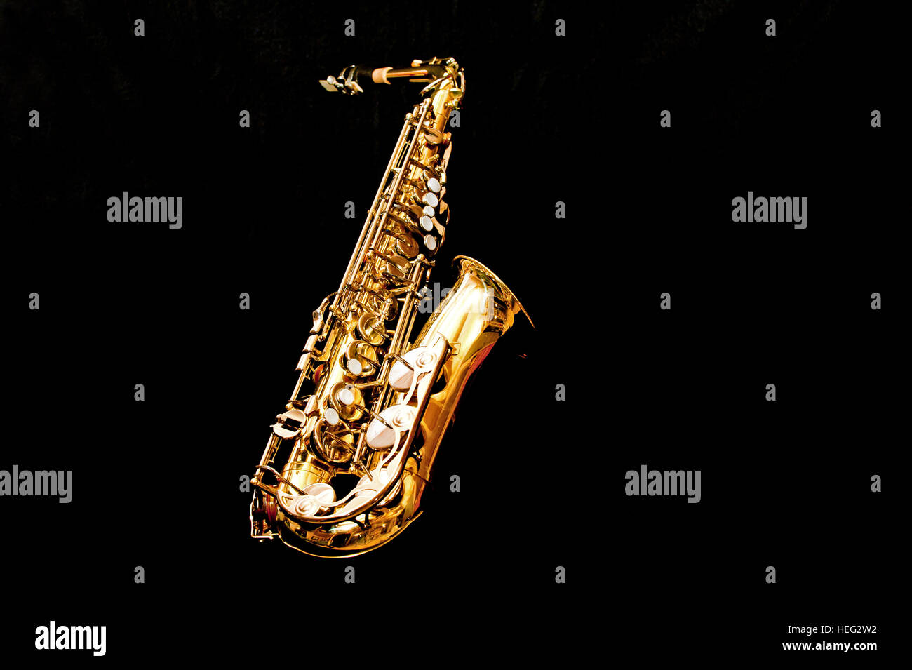 Brass instruments hi-res stock photography and images - Alamy