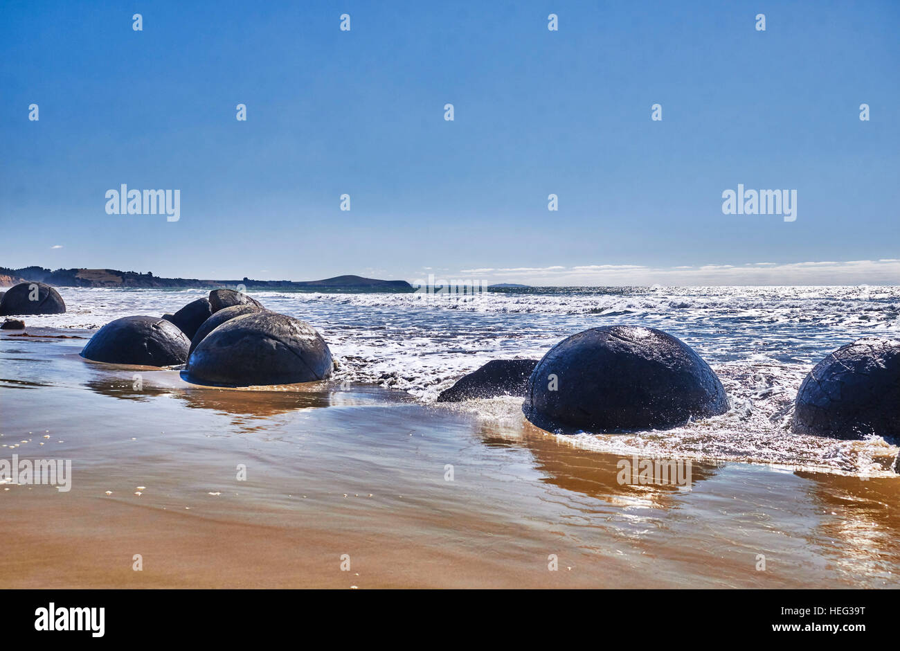 New Zealand, south island, Moeraki Boulders, spherical stones on the ...