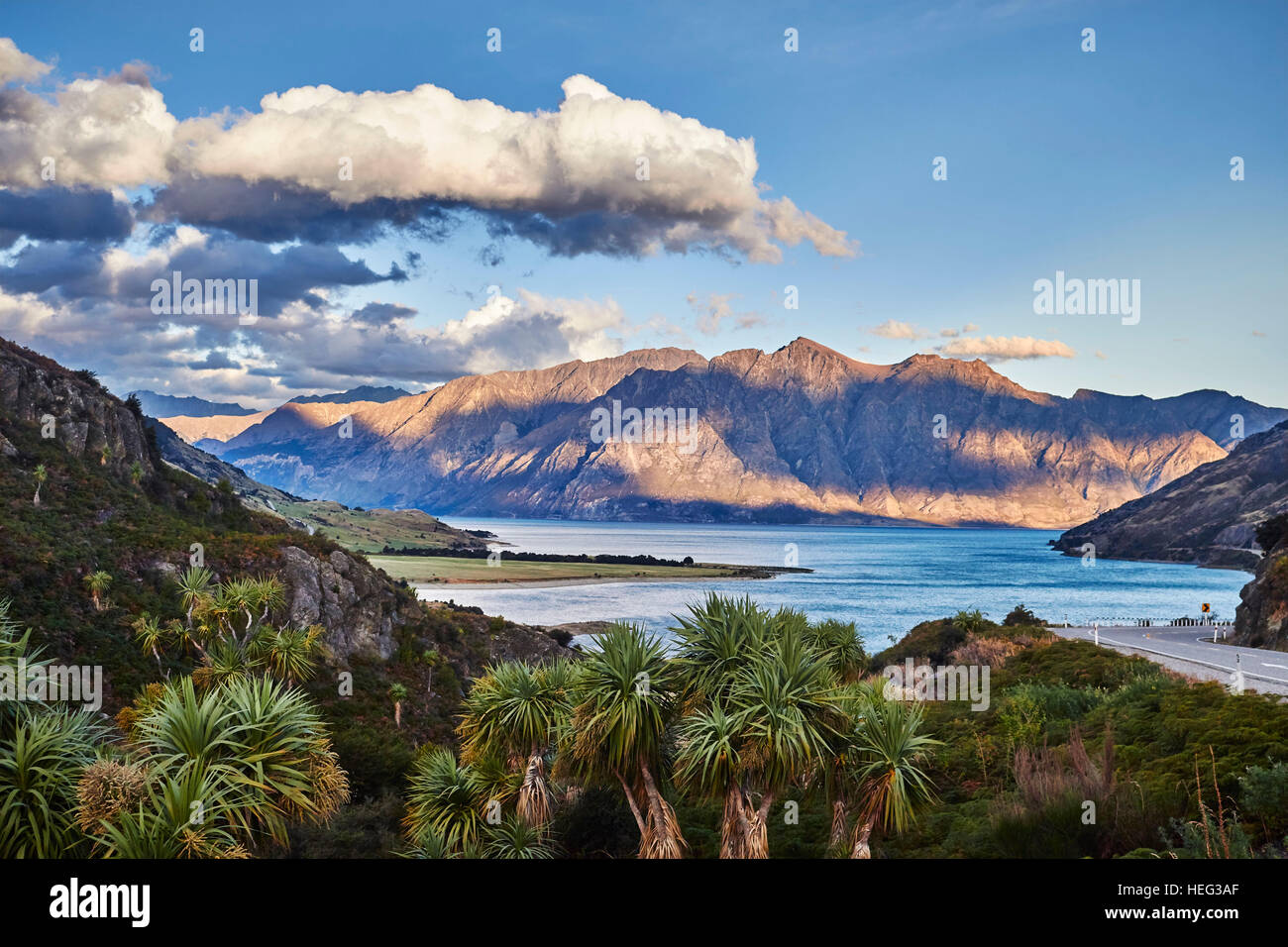 New Zealand, south island, lake Hawea, view, picturesque, mountain ...