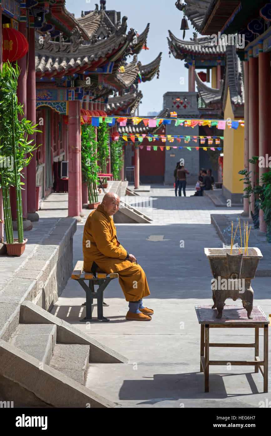 Monk at North Wudang Temple, Shizuishan, Ningxia, China Stock Photo - Alamy