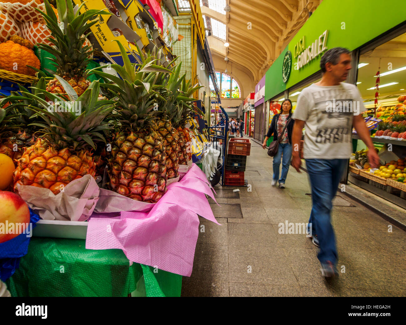 Interior view of the mercado municipal hi-res stock photography and ...