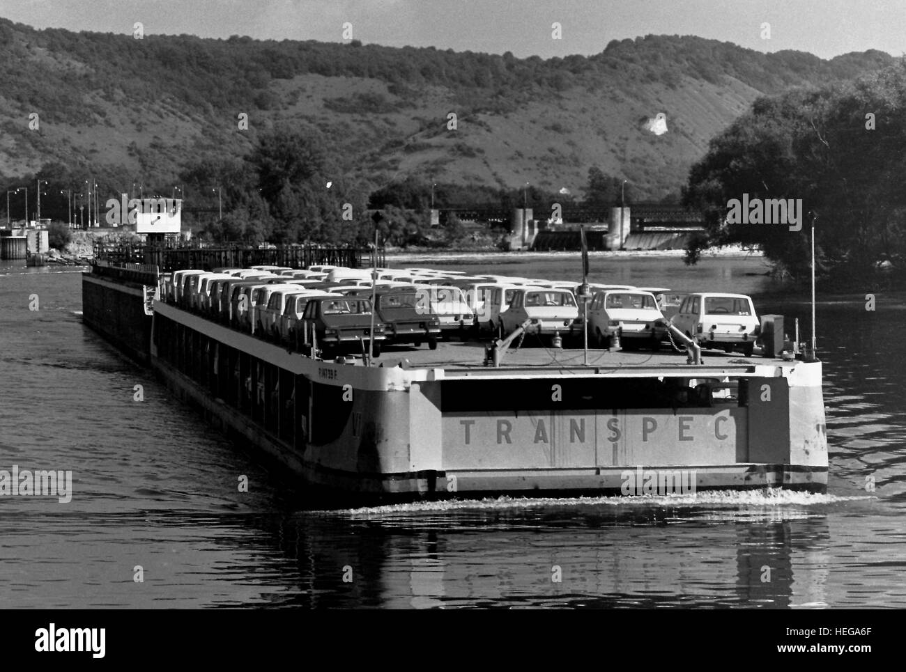 AJAXNETPHOTO. 1971. RIVER SEINE, FRANCE. - CAR TRANSPORTER - TRANSPEC ...