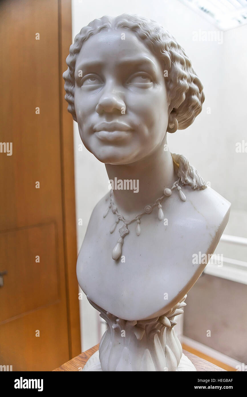 Female bust hi-res stock photography and images - Alamy