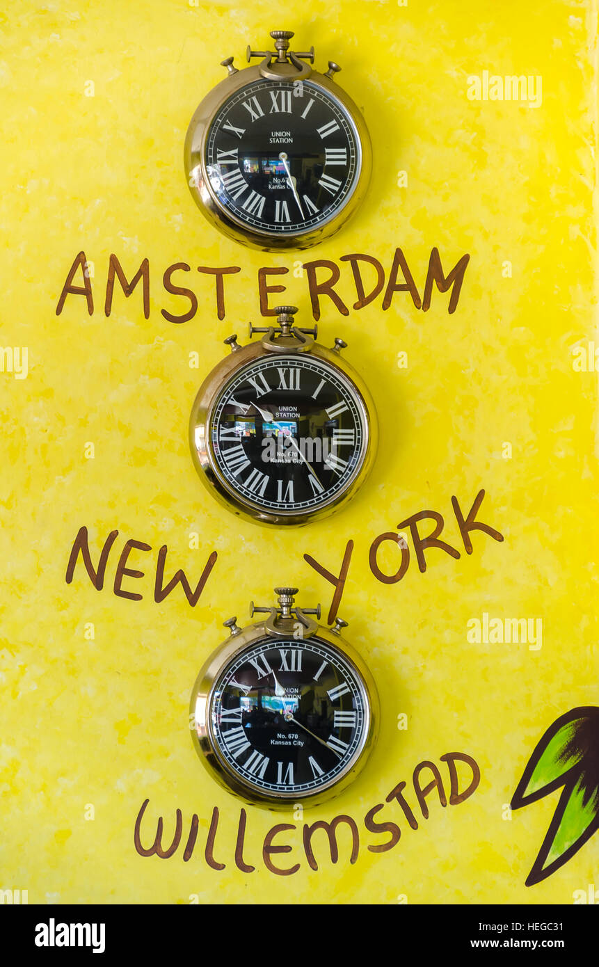 Timezone hi-res stock photography and images - Alamy