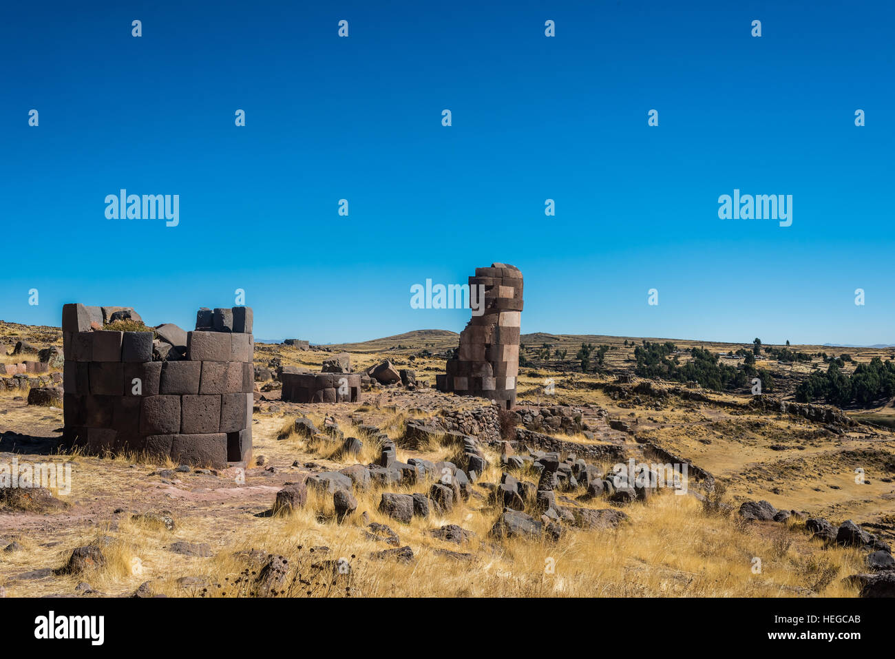 Peruvian tombs hi-res stock photography and images - Alamy