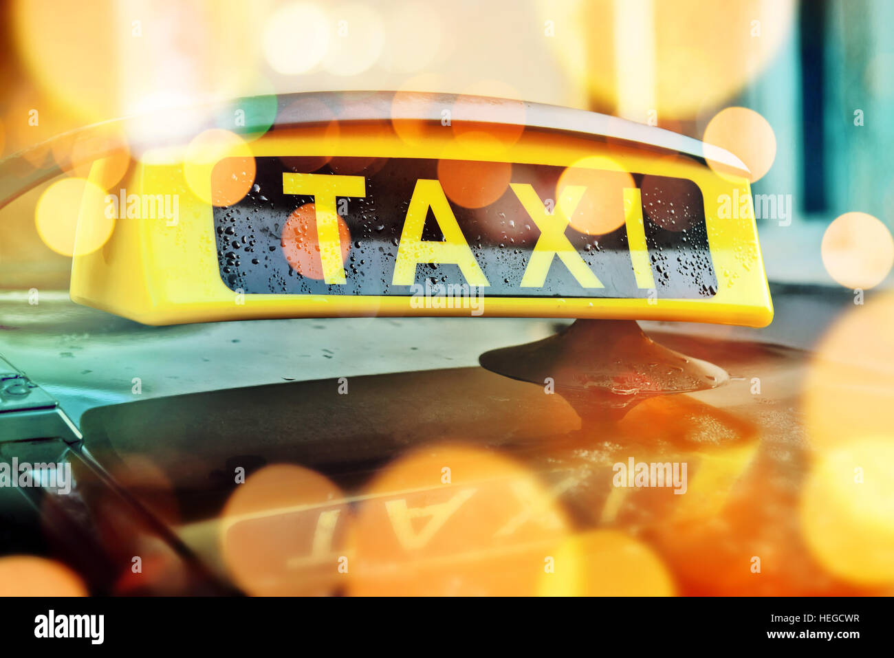 Roof sign taxi cab hi-res stock photography and images - Alamy