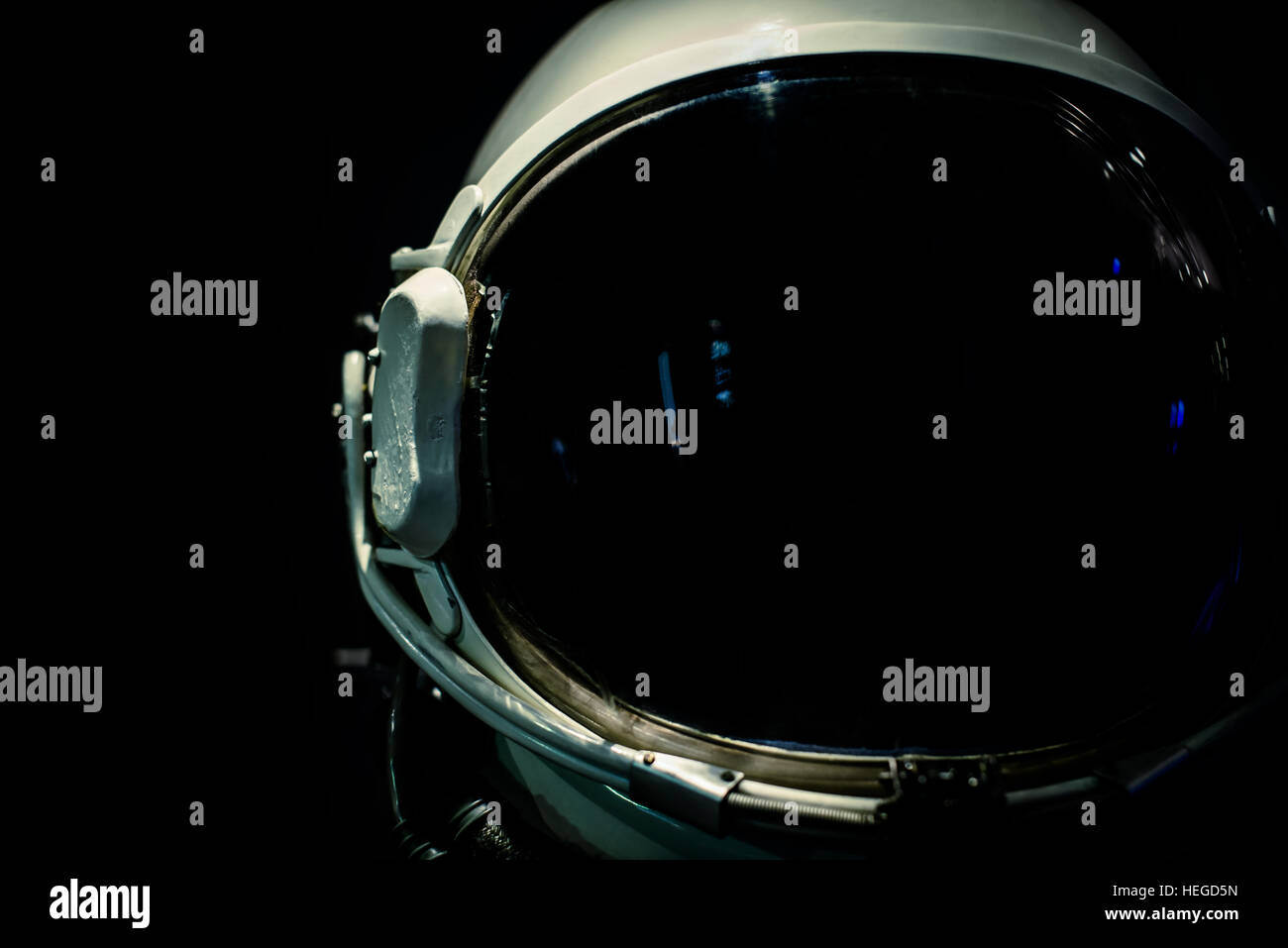 Astronaut helmet hi-res stock photography and images - Alamy