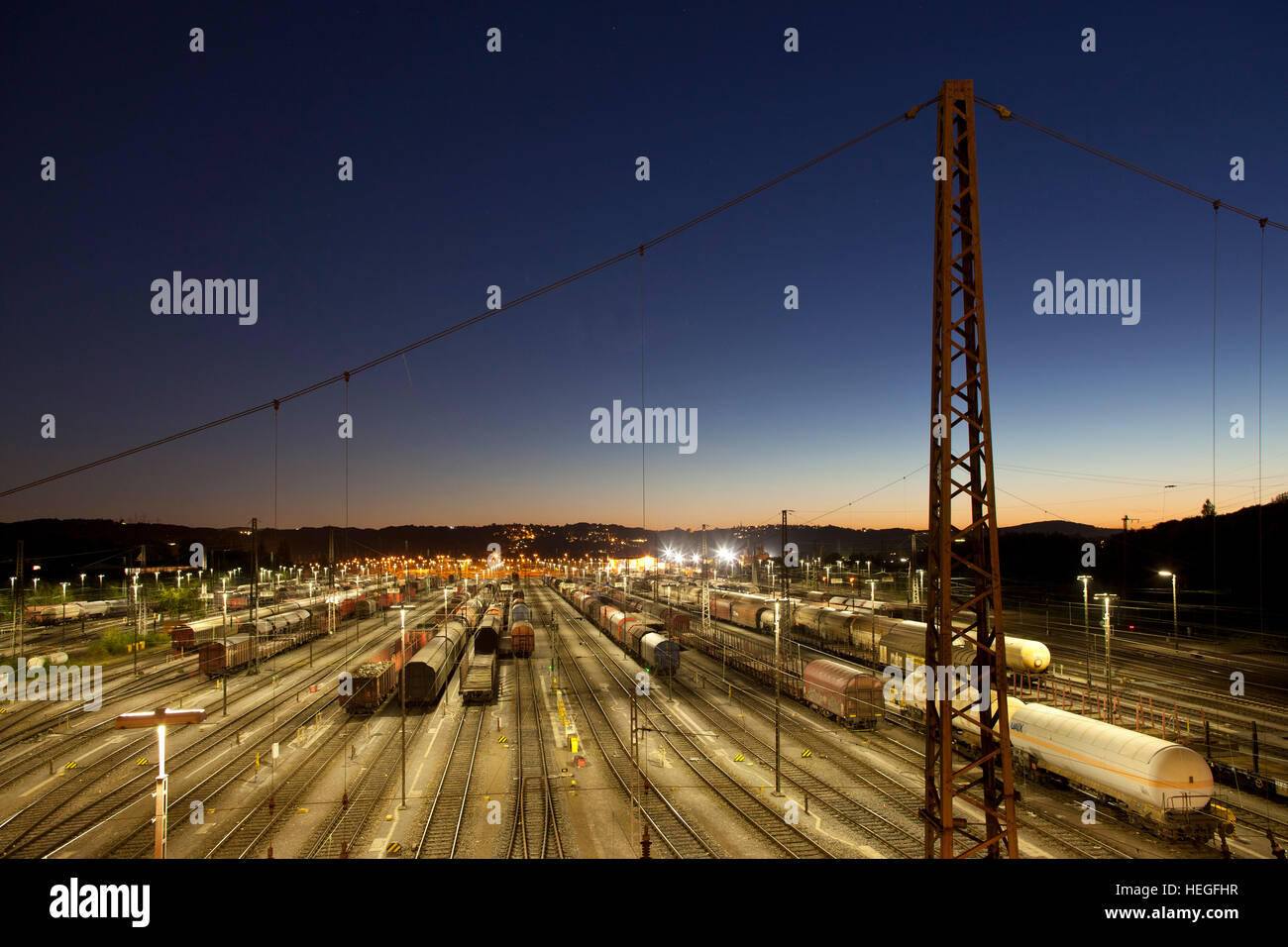 Railroad shunting yard hi-res stock photography and images - Alamy