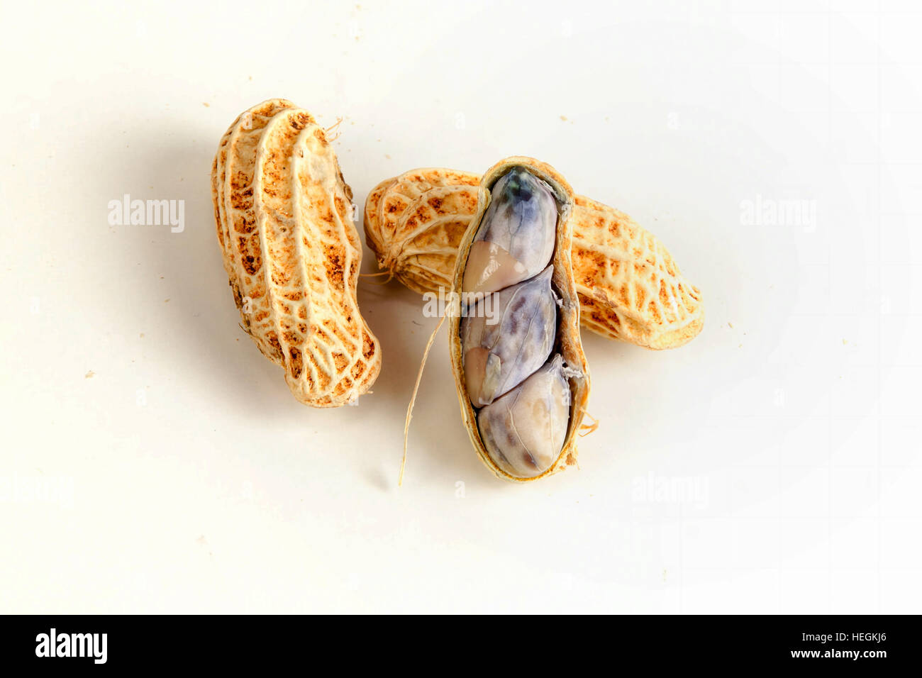Boiled peanuts hi-res stock photography and images - Alamy