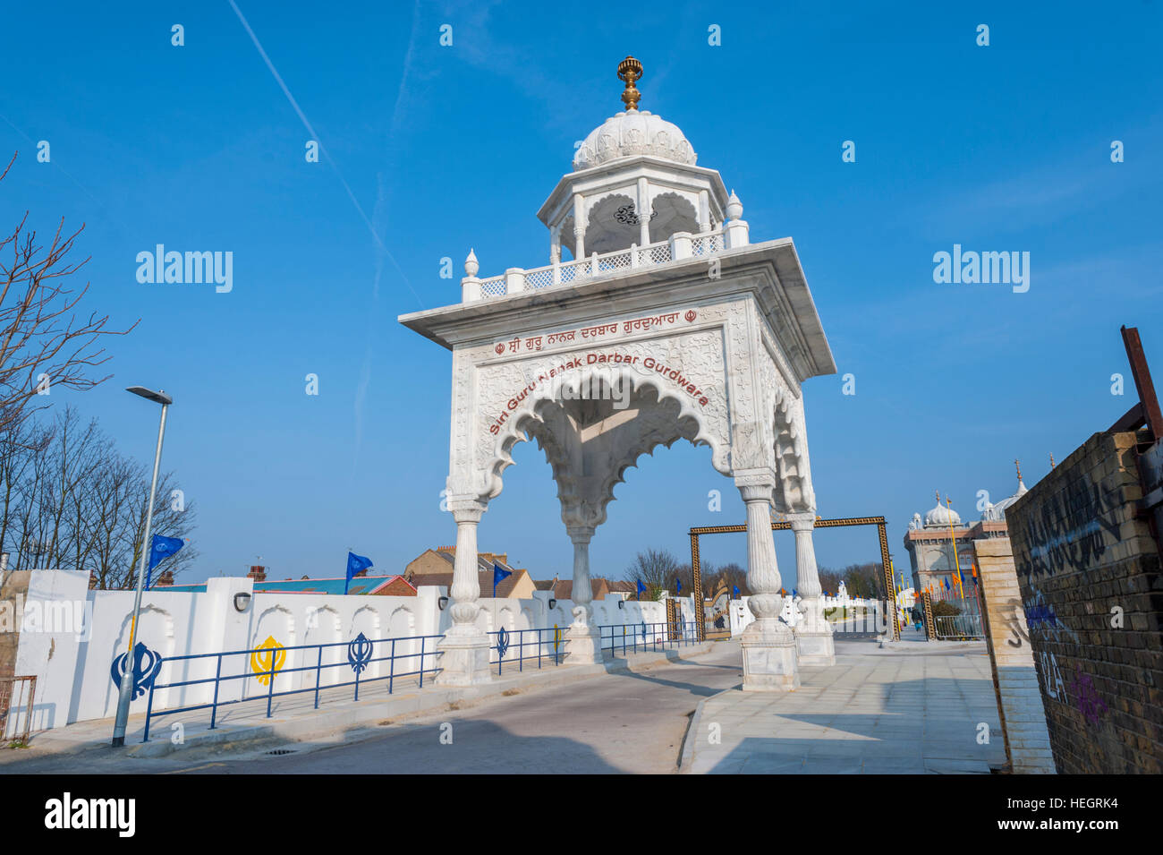 Gurdwara dome hi-res stock photography and images - Alamy