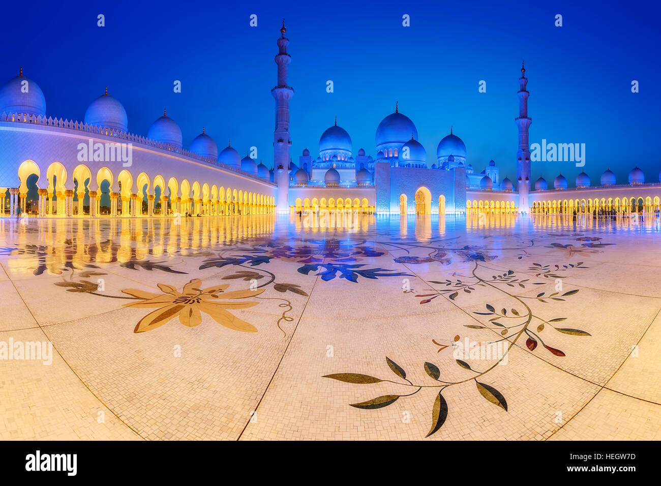 Sheikh Zayed Grand Mosque Stock Photo - Alamy