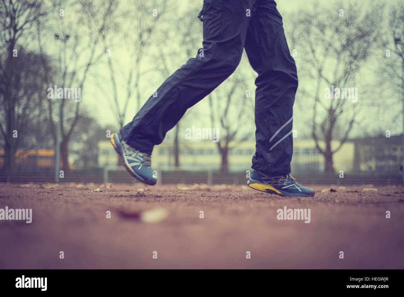 Track and field start leg hi-res stock photography and images - Alamy