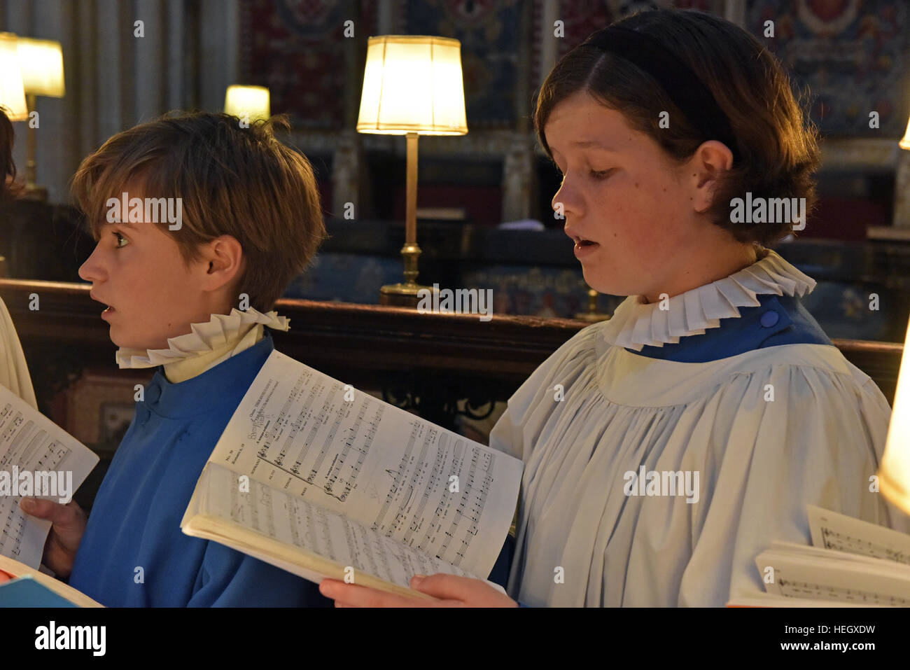 Two choristers singing hi-res stock photography and images - Alamy