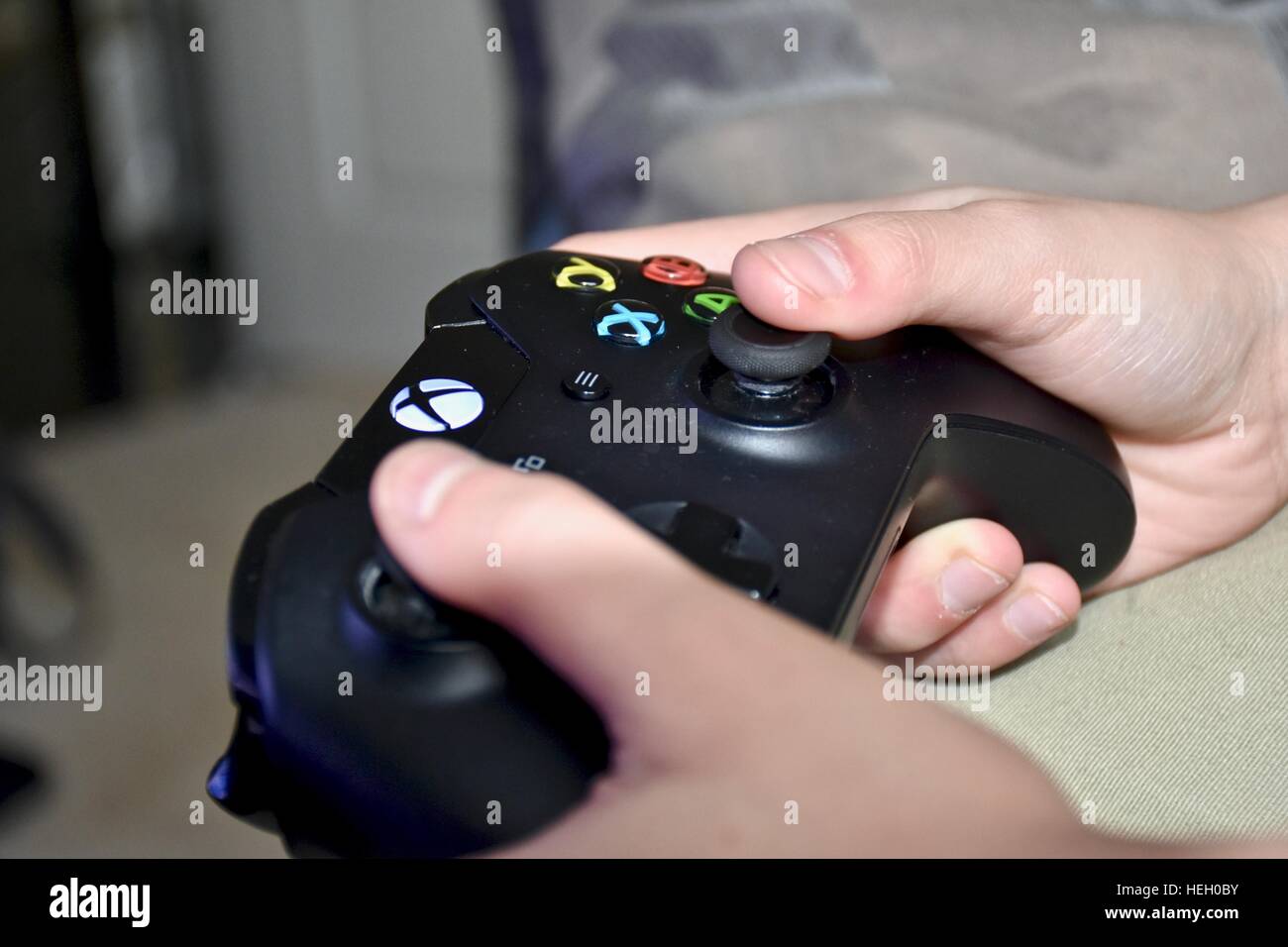 Xbox controller hi-res stock photography and images - Alamy