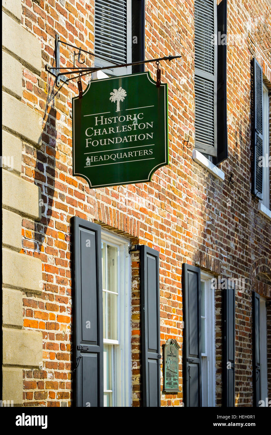 Brick building in charleston sc hi-res stock photography and images - Alamy