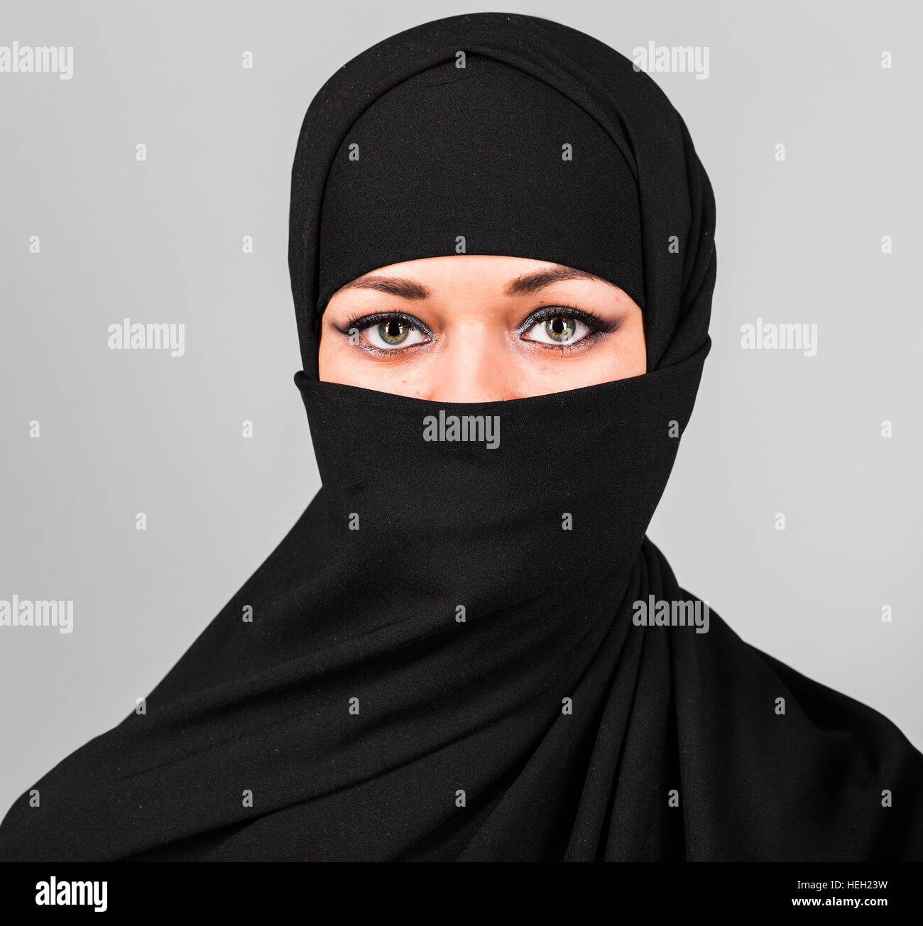Niqab, saudi, muslim Stock Photo - Alamy