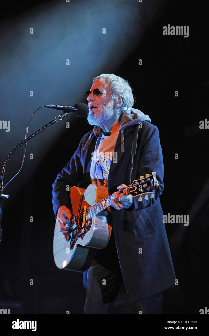 Yusuf cat stevens hi-res stock photography and images - Alamy