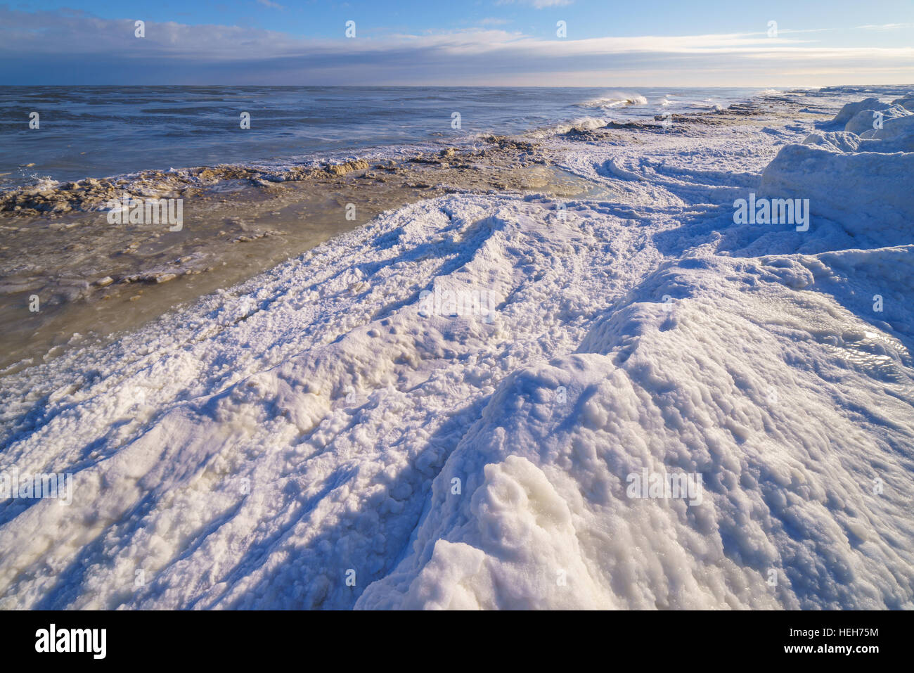 Sea of okhotsk ice hi-res stock photography and images - Alamy