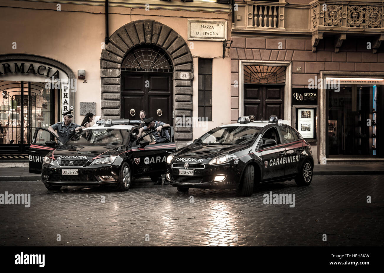 Carabinieri Police In Rome Italy Stock Photos & Carabinieri Police In ...