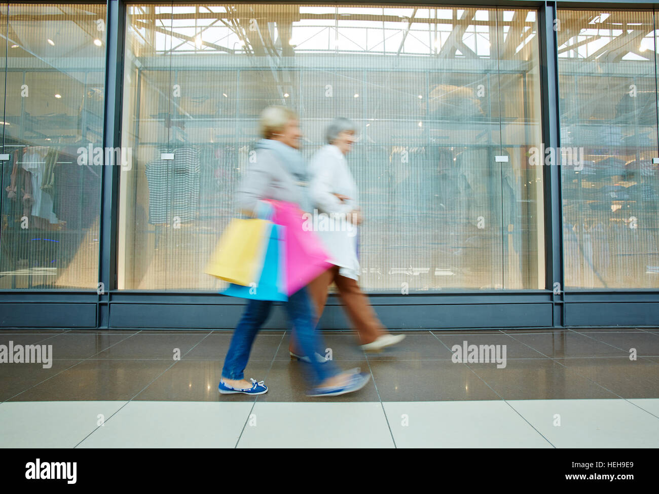 Blurred human figures hi-res stock photography and images - Alamy