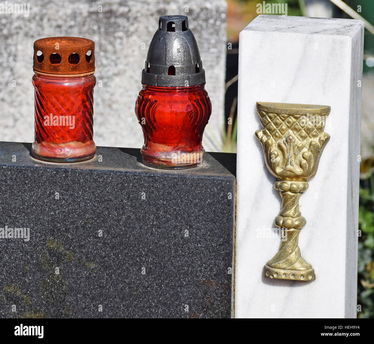 Tomb lantern hi-res stock photography and images - Alamy