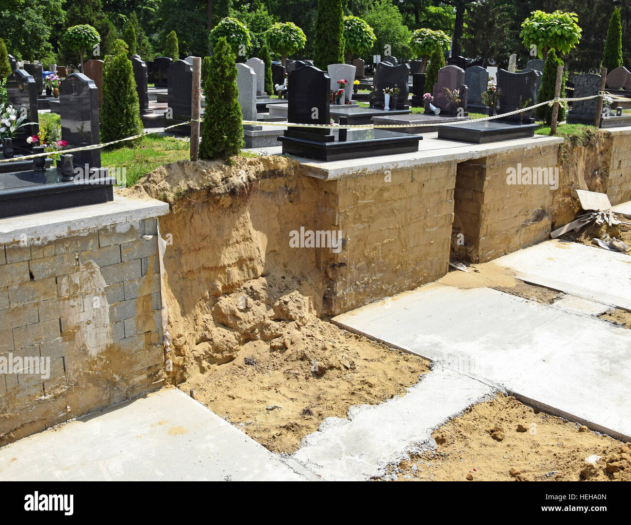 Funeral pit hi-res stock photography and images - Alamy