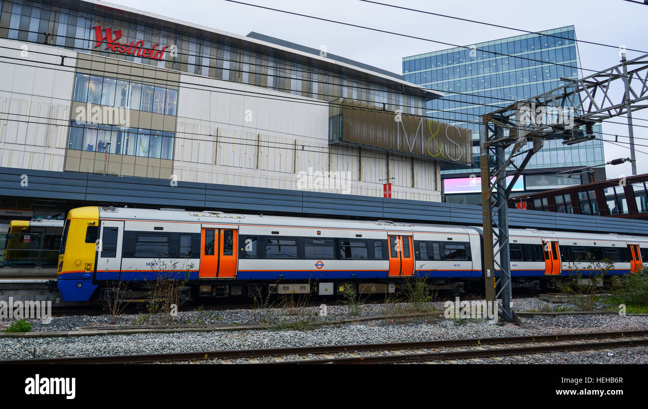 Stratford station hi-res stock photography and images - Alamy