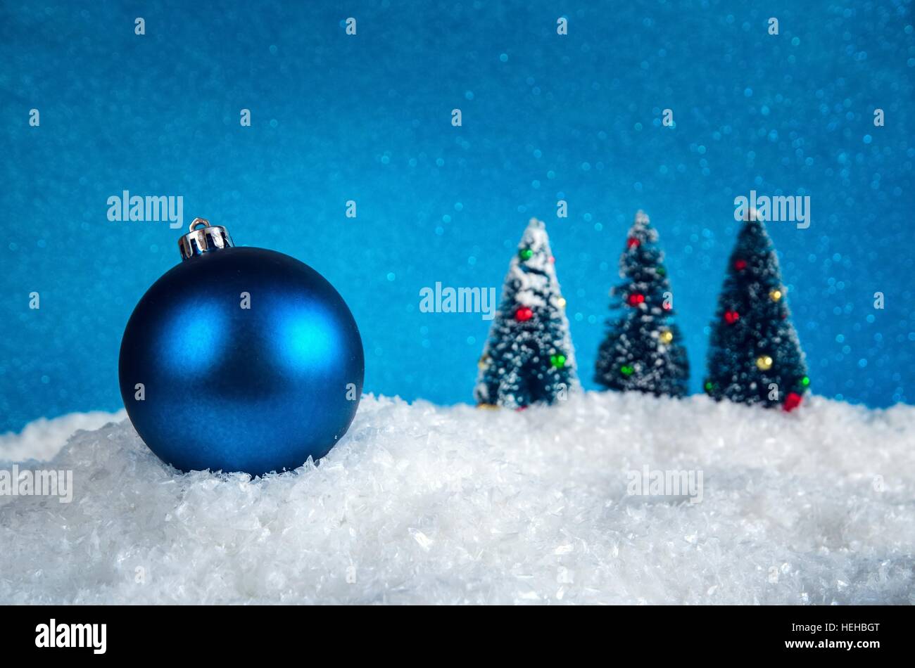 White bauble tree hi-res stock photography and images - Alamy