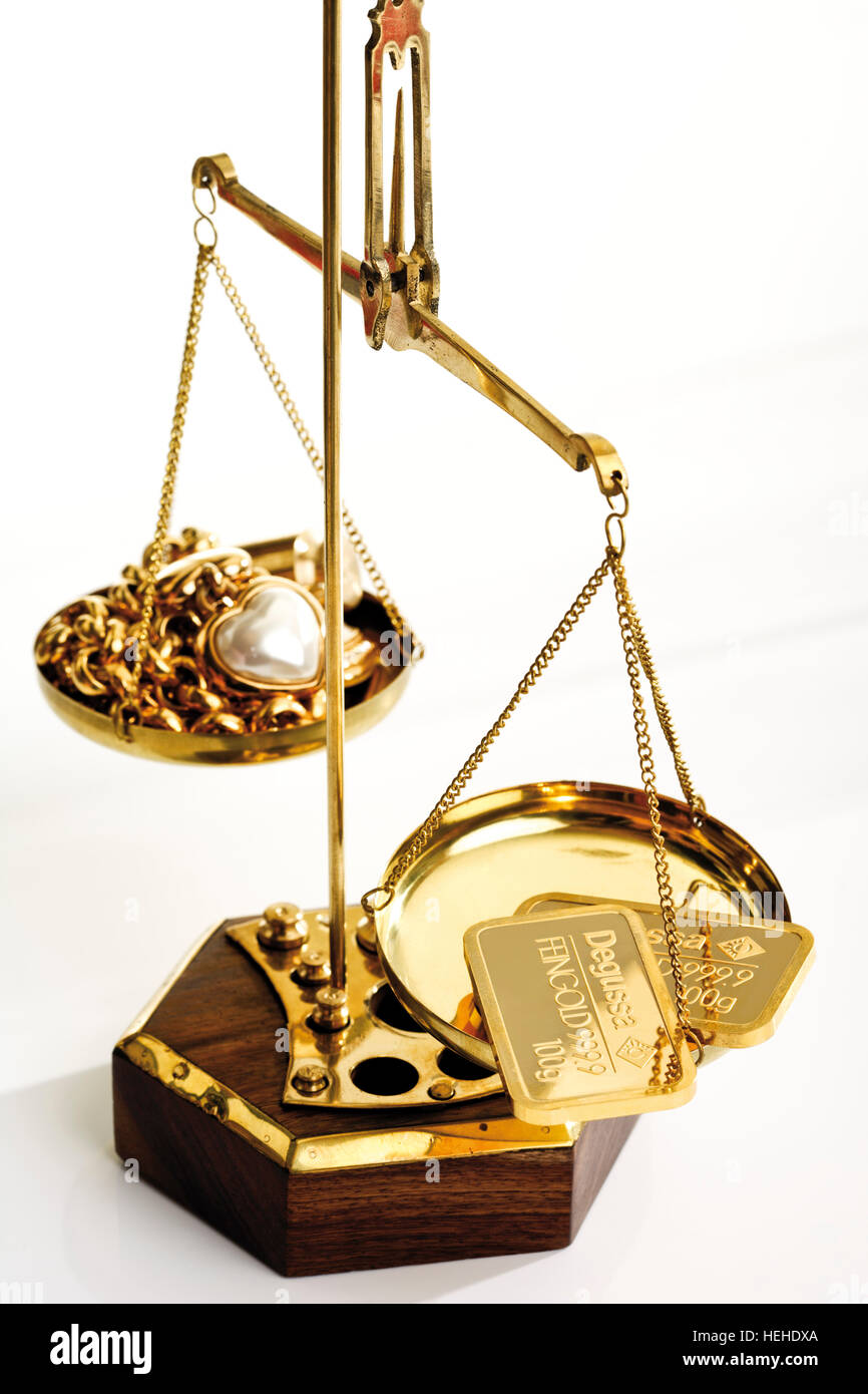 Weighing gold bars hi-res stock photography and images - Alamy