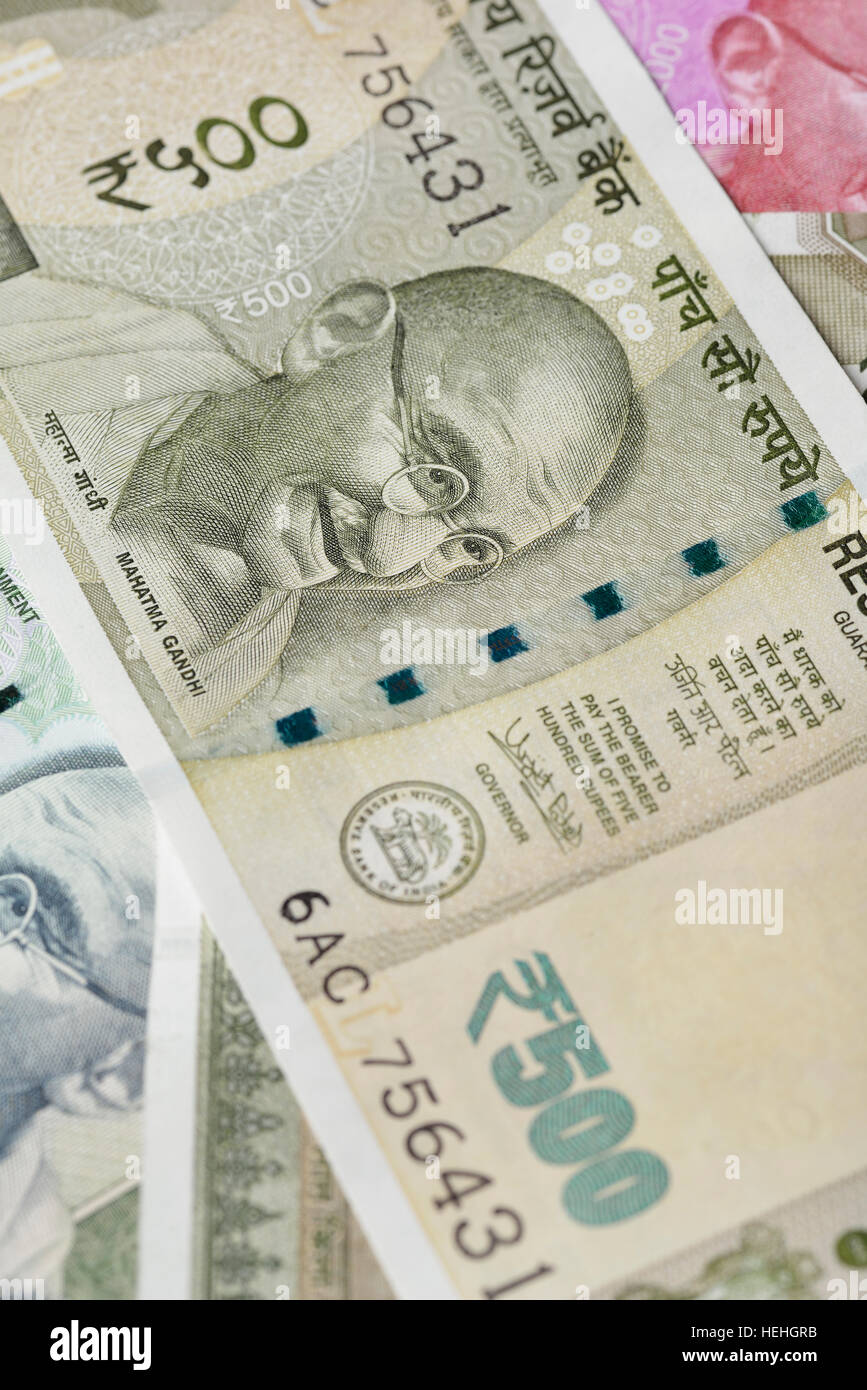 Indian 500 rupee note hi-res stock photography and images - Alamy