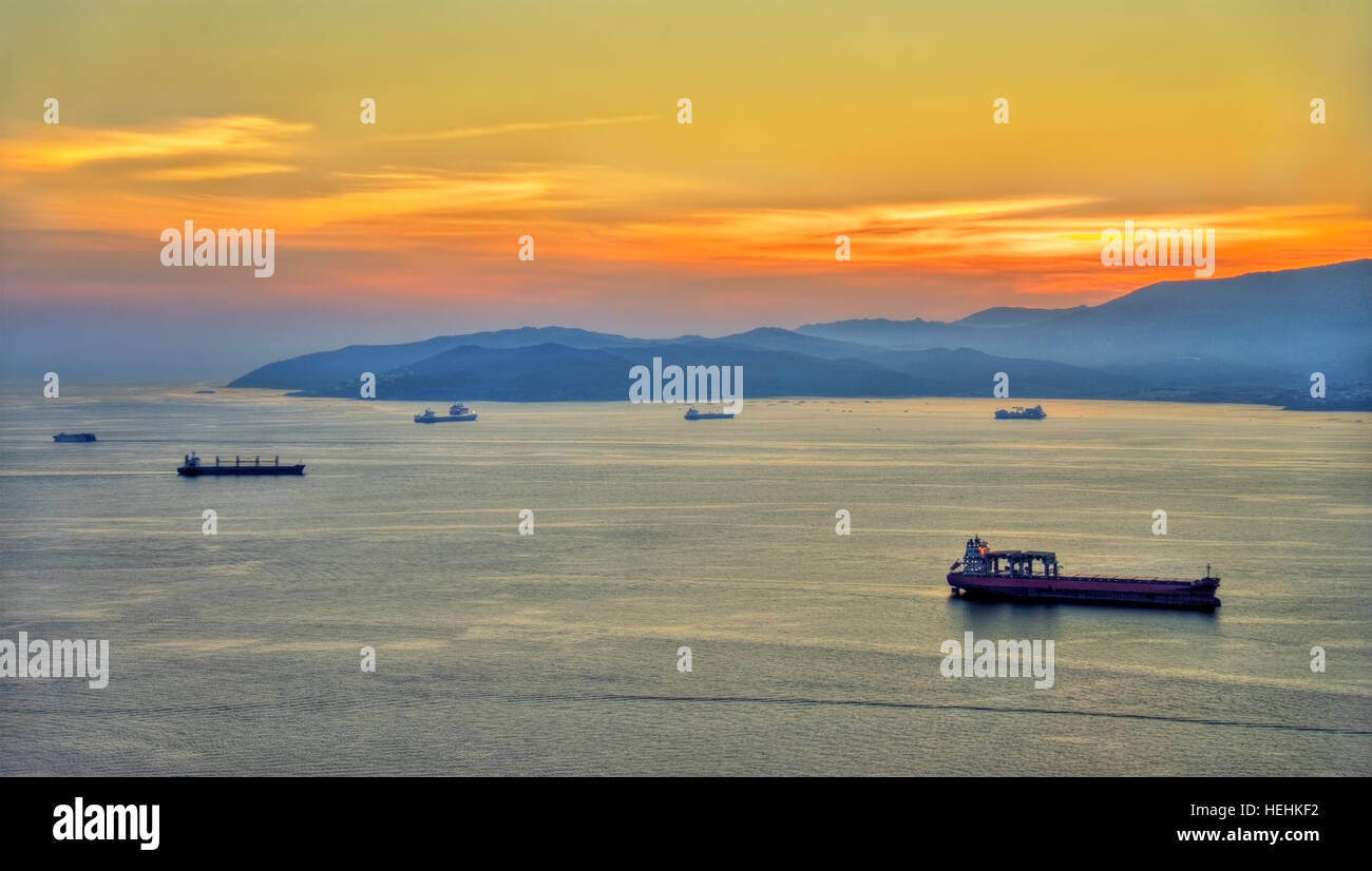 Dramatic sunset over beach ocean hi-res stock photography and images ...
