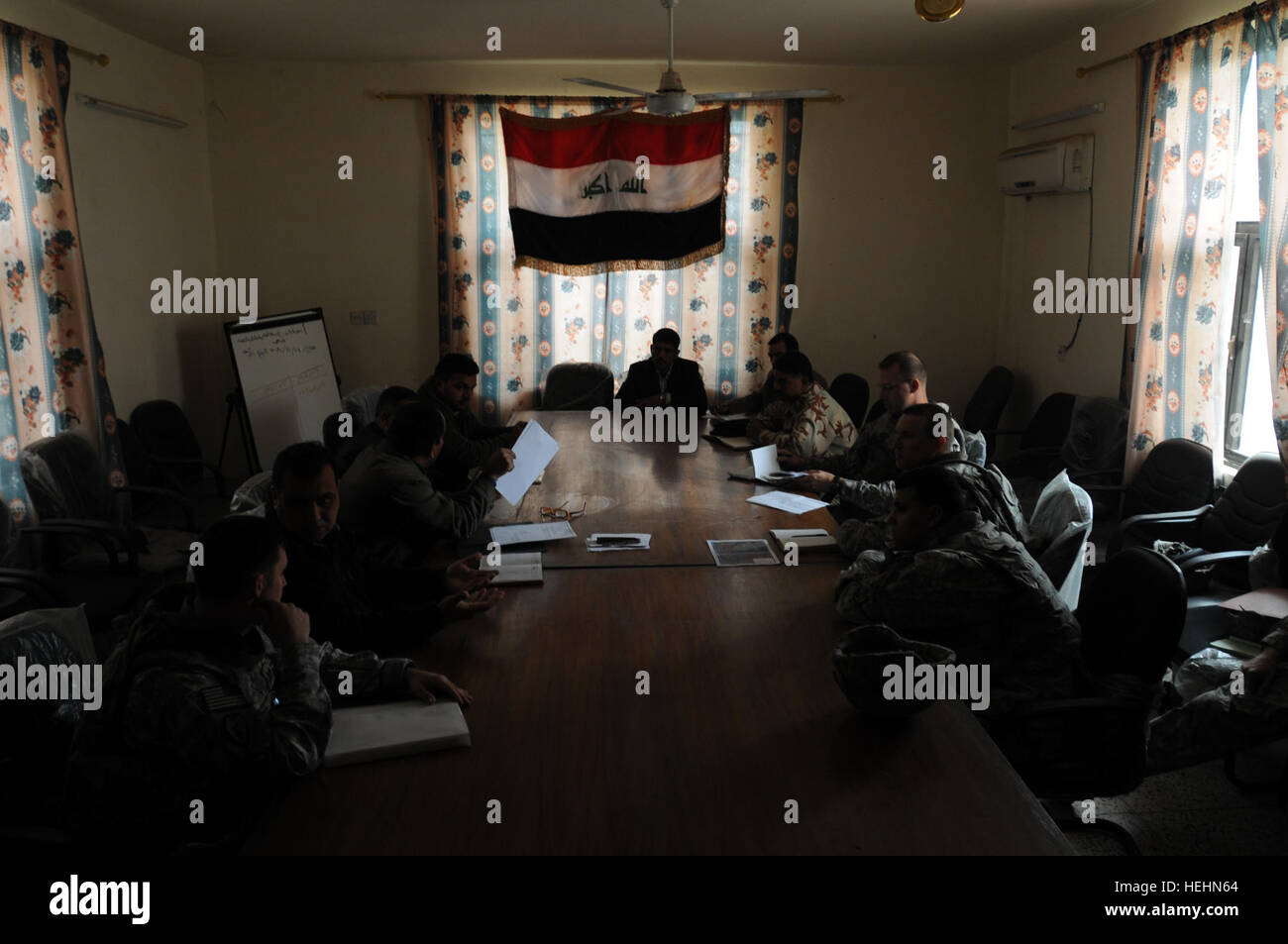 U s army officers prepare hi-res stock photography and images - Alamy