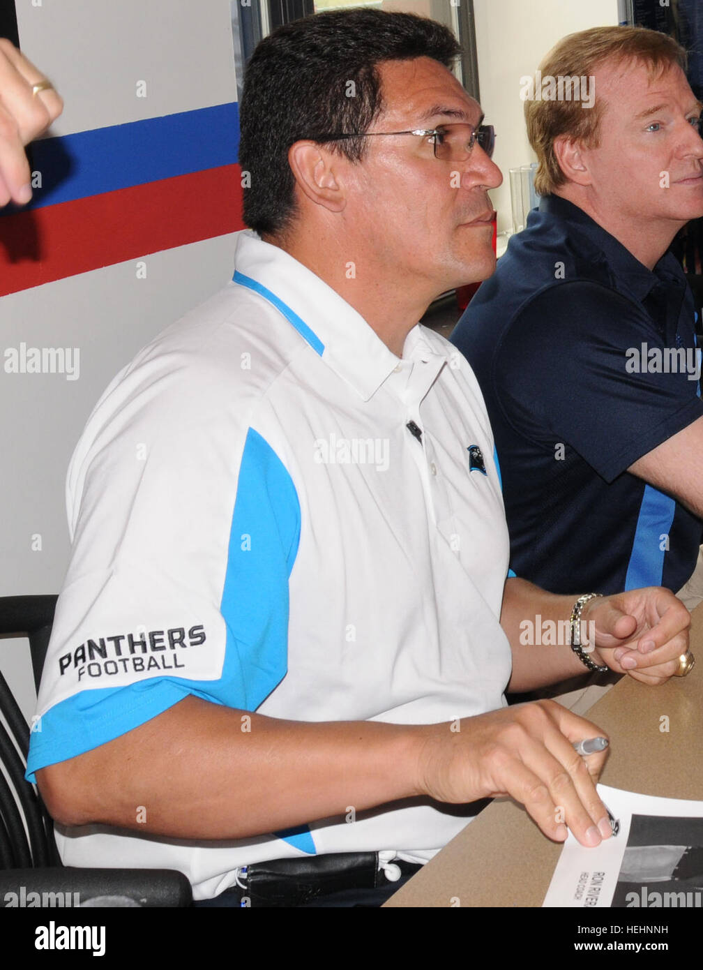 Photo by Reginald Rogers/Paraglide Carolina Panther head coach Ron ...