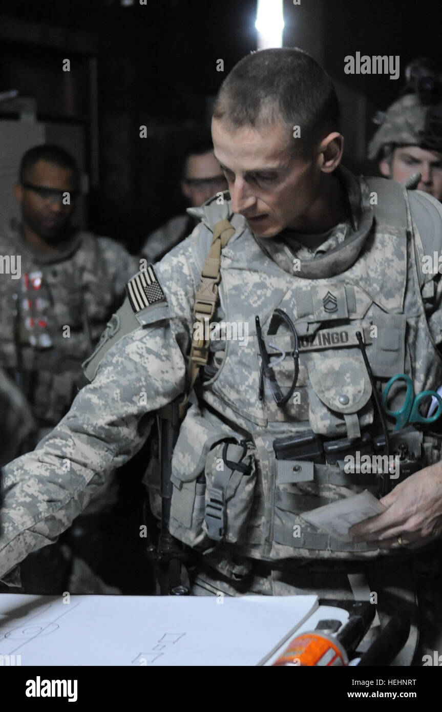 U.S. Soldiers of 2nd Battalion, 505th Parachute Infantry Regiment, 3rd ...