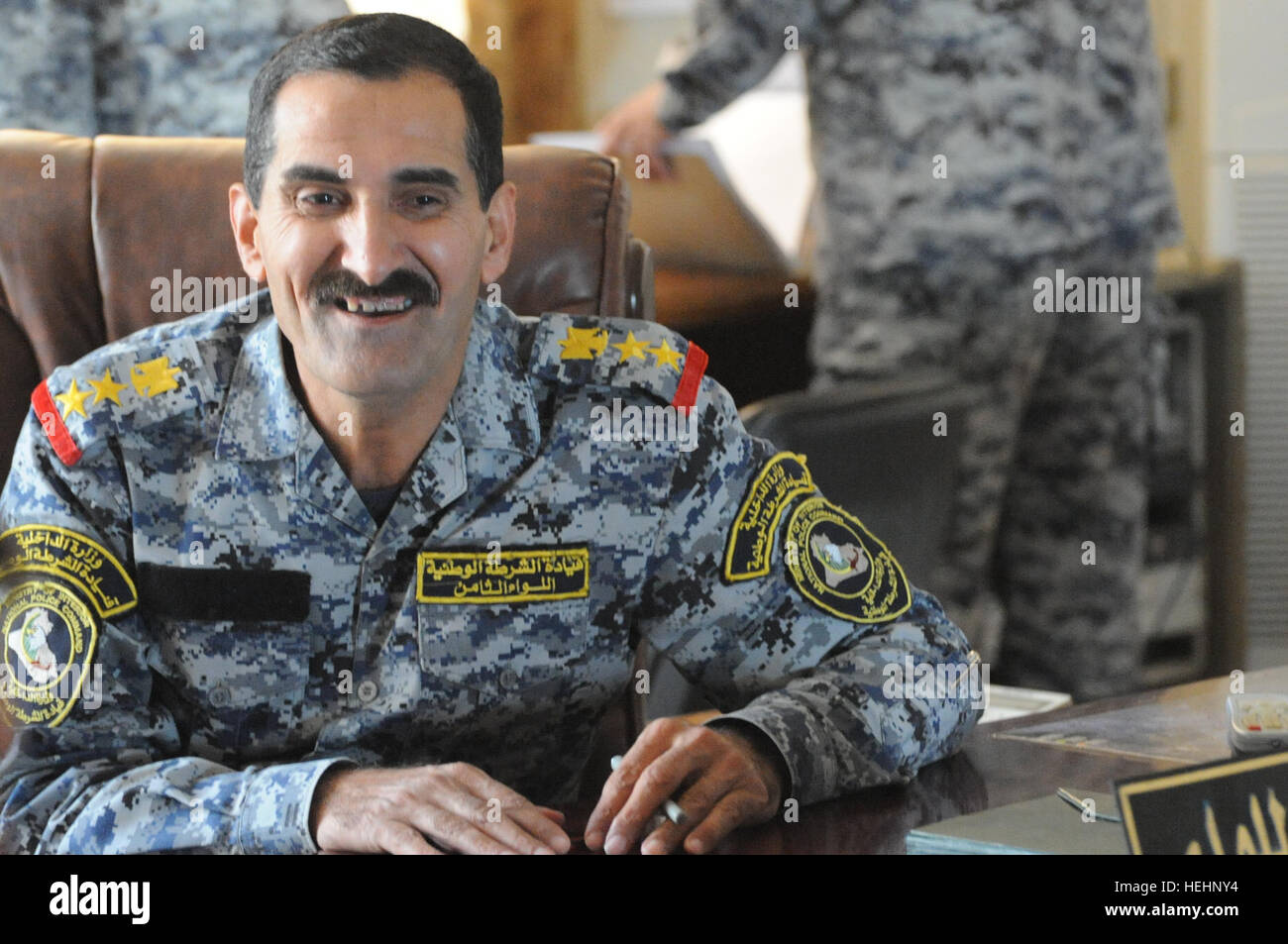 Iraqi national police training team hi-res stock photography and images ...